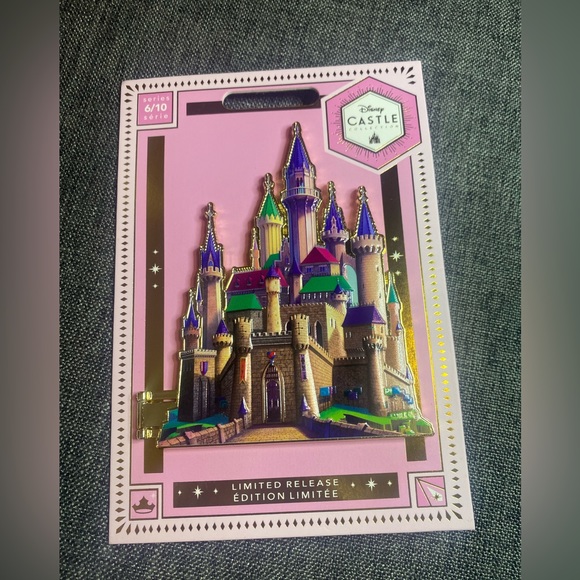 Disney | Other | Disney Pin Extra Large Pin Limited Release Castle Pin ...